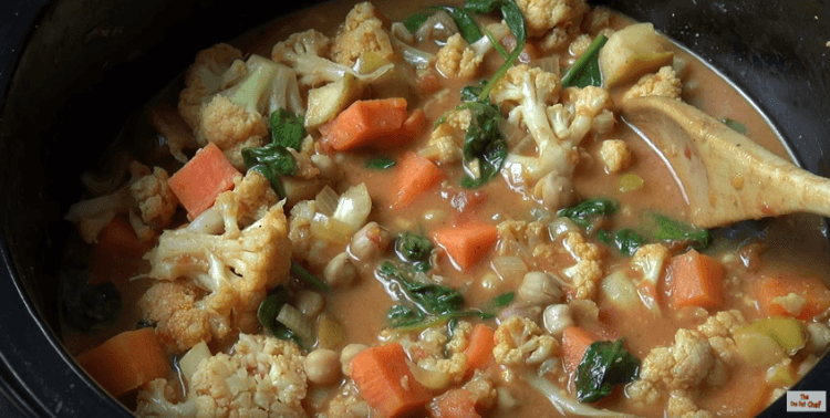 22 Slow Cooker Recipes You Can Eat on a Diet