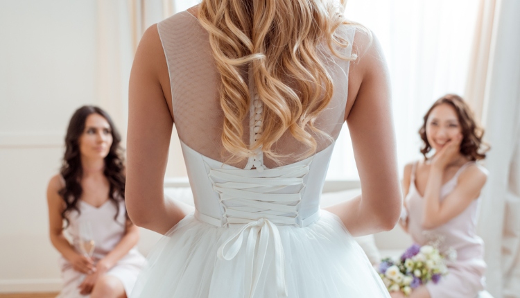 Bride Freaks Out When She Realizes Her Sister Lost A Ton of Weight Before Her Wedding