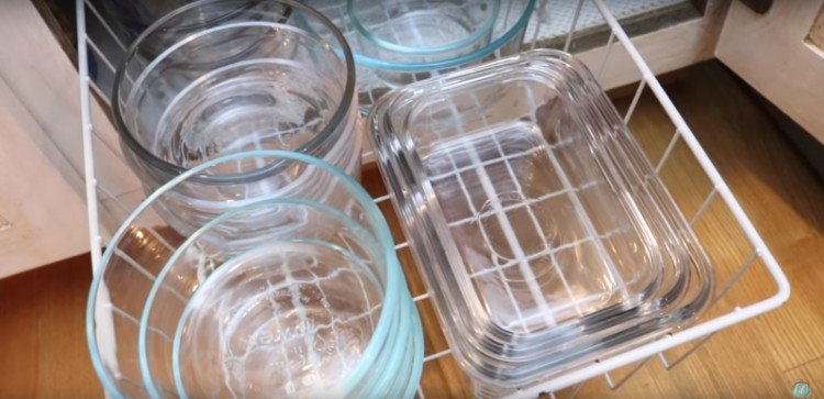 7 Tips For Organizing That Out-Of-Control Tupperware Cabinet