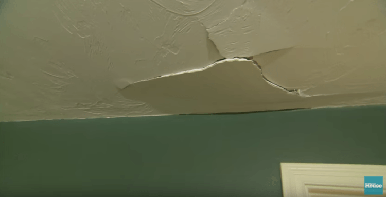 How To Quickly Fix a Cracked Drywall Ceiling