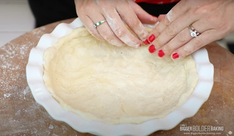 Professional Baker Shares 5-Minute Trick for Making Pie Crust With No ...