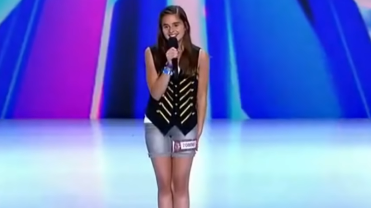 She Became A Singing Sensation At 13-Years-Old, But Today We Can’t ...