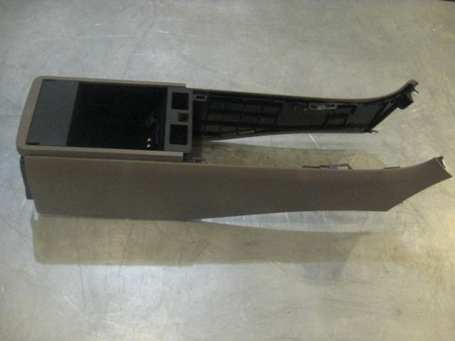 08 Infiniti G37 Tan Center Console Trim R17444 in Avon, MN 56310 PB#10895