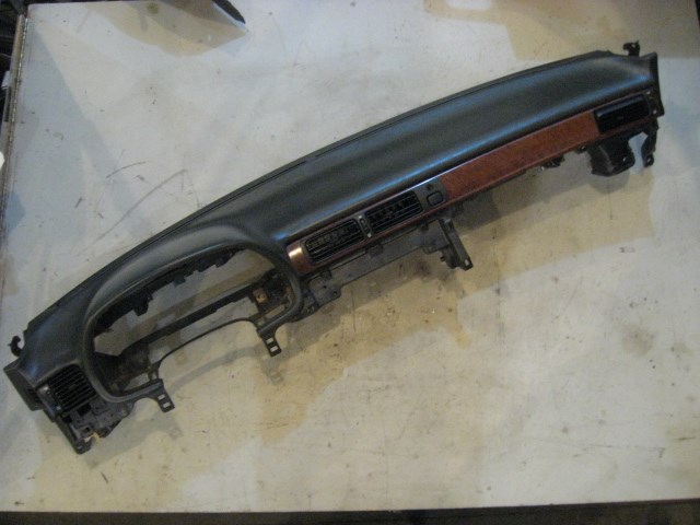 92 Lexus SC300 Dash Panel Assembly R10938 in Avon, MN 56310 PB#18032