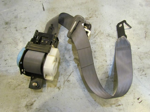 2001 Subaru Forester Front Passenger Seat Belt RH in Avon, MN 56310 PB ...