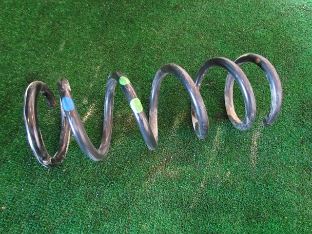 2011 Infiniti G37x Rear Coil Spring in Avon, MN 56310 PB#291483