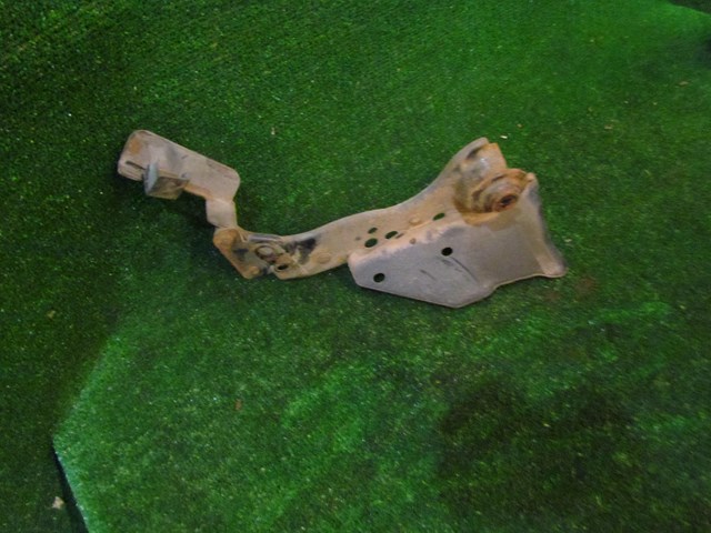 2007 Infiniti G35 RWD Rear RH Subframe Stay in Avon, MN 56310 PB#292258