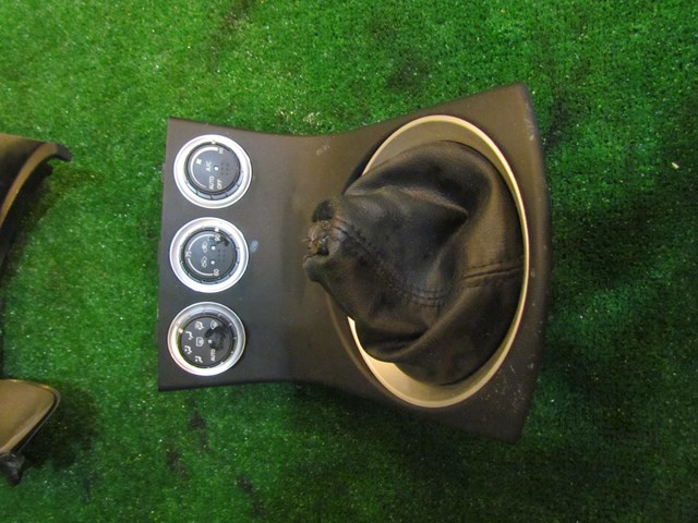 2005 Nissan 350z Shifter Boot, Bezel & Climate Controls 96935 CF000 in ...