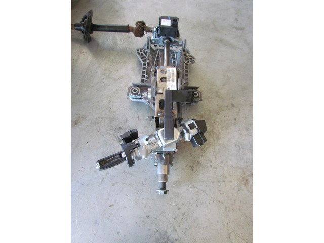 2005 Land Rover LR3 Steering Column w/Key & Intermediate Shaft in Avon ...
