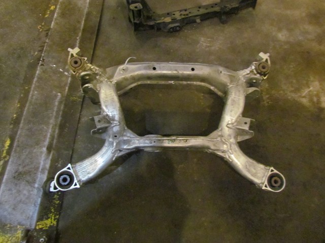 2006 Infiniti G35x Sedan AWD Rear Subframe in Avon, MN 56310 PB#304383