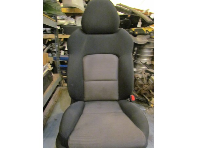 2005 Subaru Legacy GT Front RH Passenger Manual Seat in Avon, MN 56310 ...