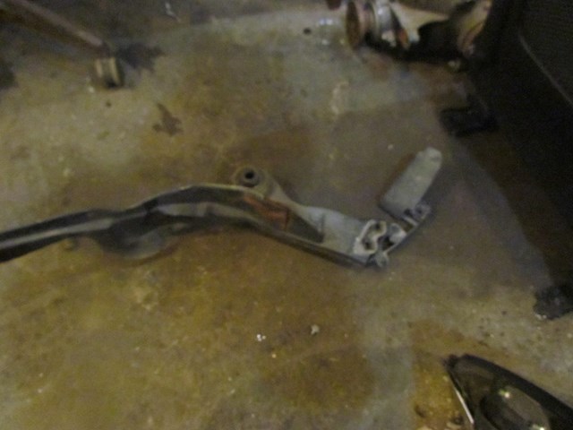 2006 Nissan 350z Rear Subframe Crossmember w/Stay Arms in Avon, MN ...