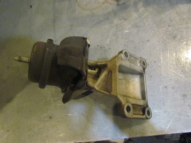 2003 Nissan 350z RH Passenger Engine Mounts in Avon, MN 56310 PB#306059