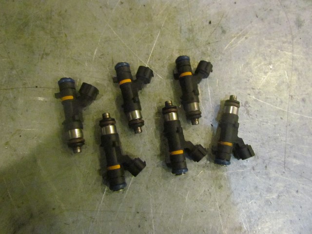 2003 Nissan 350z Fuel Injector Set of 6- 0 280 158 042 in Avon, MN ...
