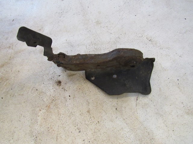 2009 Infiniti G37 Coupe RH Passenger Rear Subframe Stay Arm in Avon, MN ...