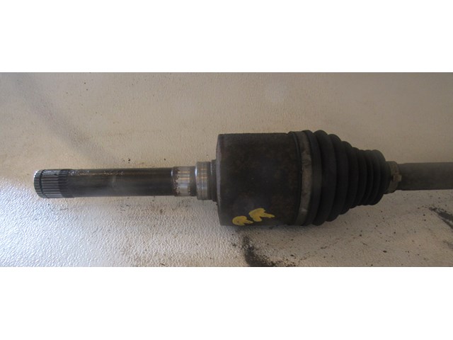 2005 Land Rover LR3 Rear RH Passenger Axle in Avon, MN 56310 PB#316618