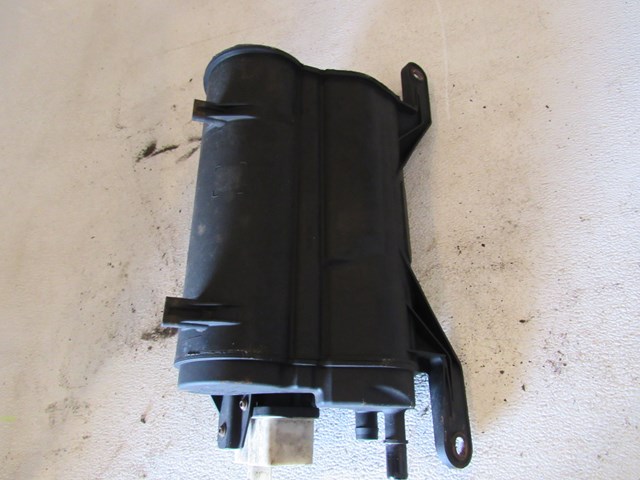 2005 Land Rover LR3 Fuel Vapor Canister WTB000272 in Avon, MN 56310 PB ...