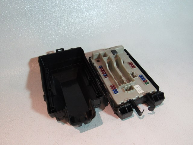 2009 Infiniti G37X Fuse Box Engine IPDM 284B7JK00A in Avon, MN 56310 PB ...