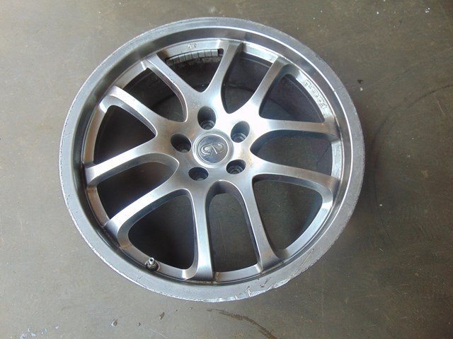2005 Infiniti G35 Coupe Front 19 x 8 Wheel Rays in Avon, MN 56310 PB#358394