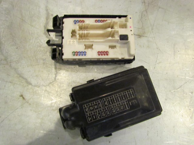 2008 Infiniti G37 IPDM Fuse Box 284B7JK00A in Avon, MN 56310 PB#36115