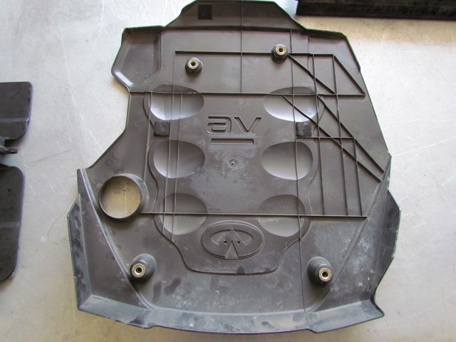 2003 Infiniti G35 Sedan AT Engine Cover VQ35DE Black Missing Emblem in ...