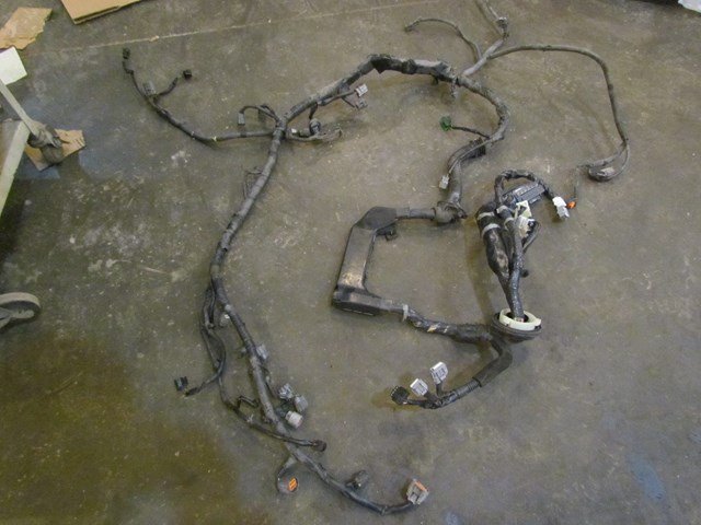 2003 Infiniti G35 Coupe AT Engine Wiring Harness in Avon, MN 56310 PB#39948