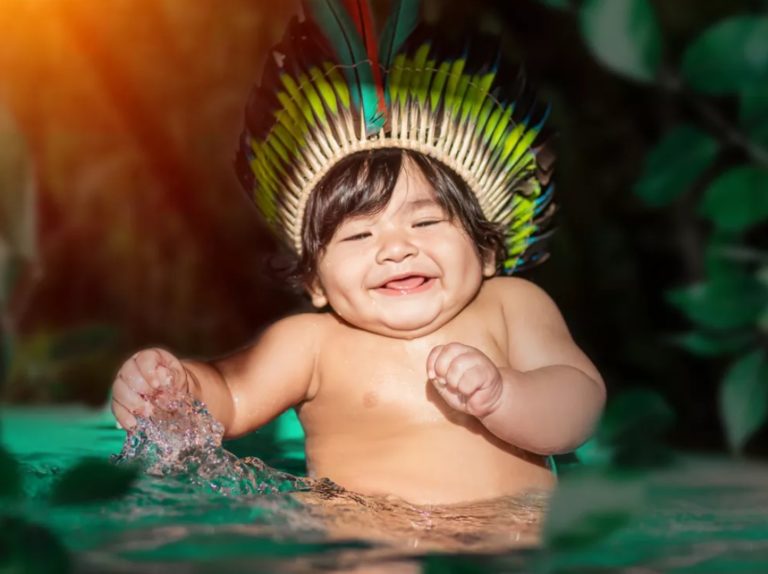 Bebê faz ensaio fotográfico com temática indígena e viraliza nas redes ...