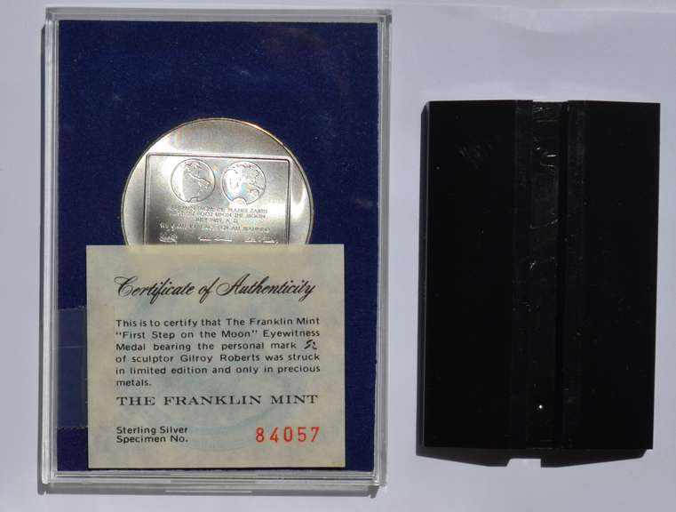 First Steps on The Moon 1969 Sterling Eyewitness Medal - U.S. Auction ...