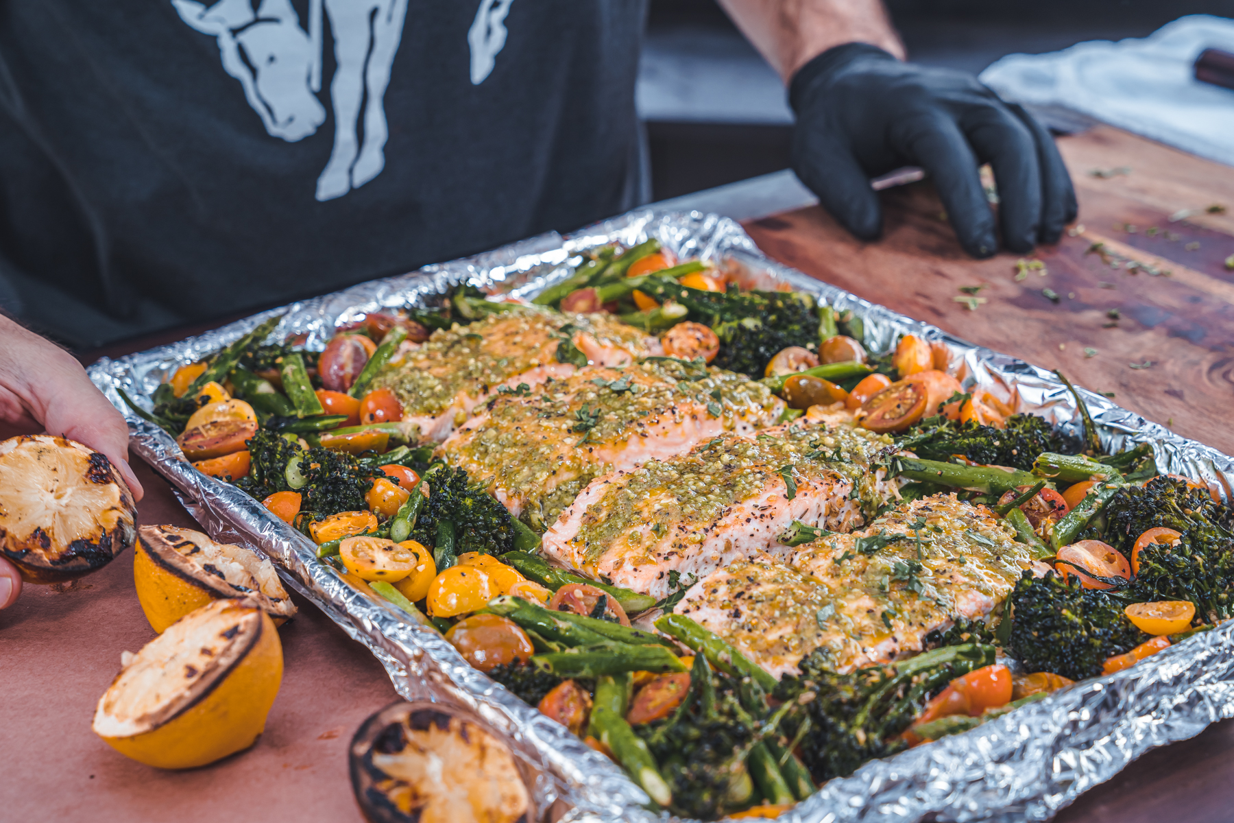 Single Pan Salmon and Veggies - Western Life Today