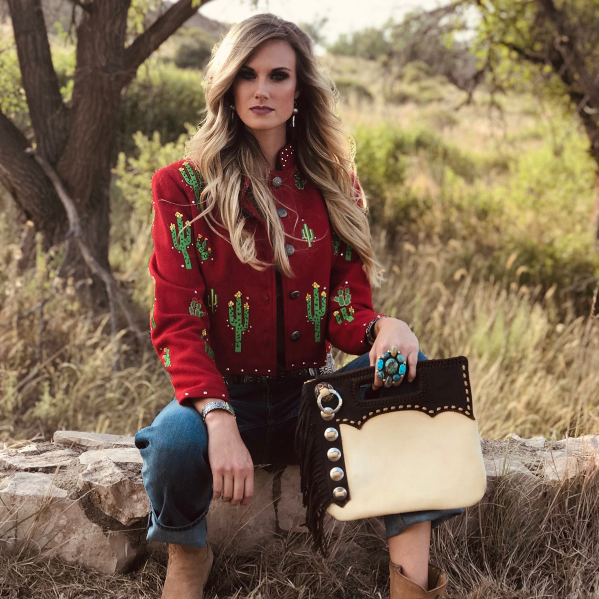 Choosing a Western Bag - Western Life Today