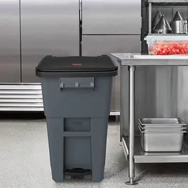 Brute® Trash Can 32.33X25.33X44.74 IN 65 GAL Gray Resin 1/Each ...