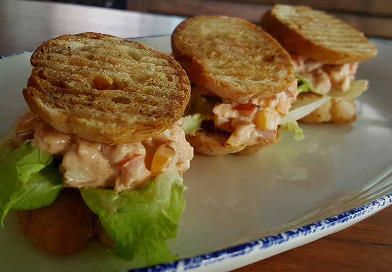 Eating out in Mumbai: Brunch Theatre, High Teas & Curated Menus | IFN