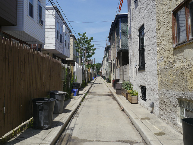 This Awesome Philadelphia Neighborhood Guide Gives You The Low Down On ...