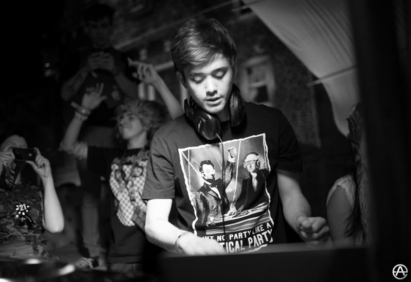 Tyler Rouse – Artists