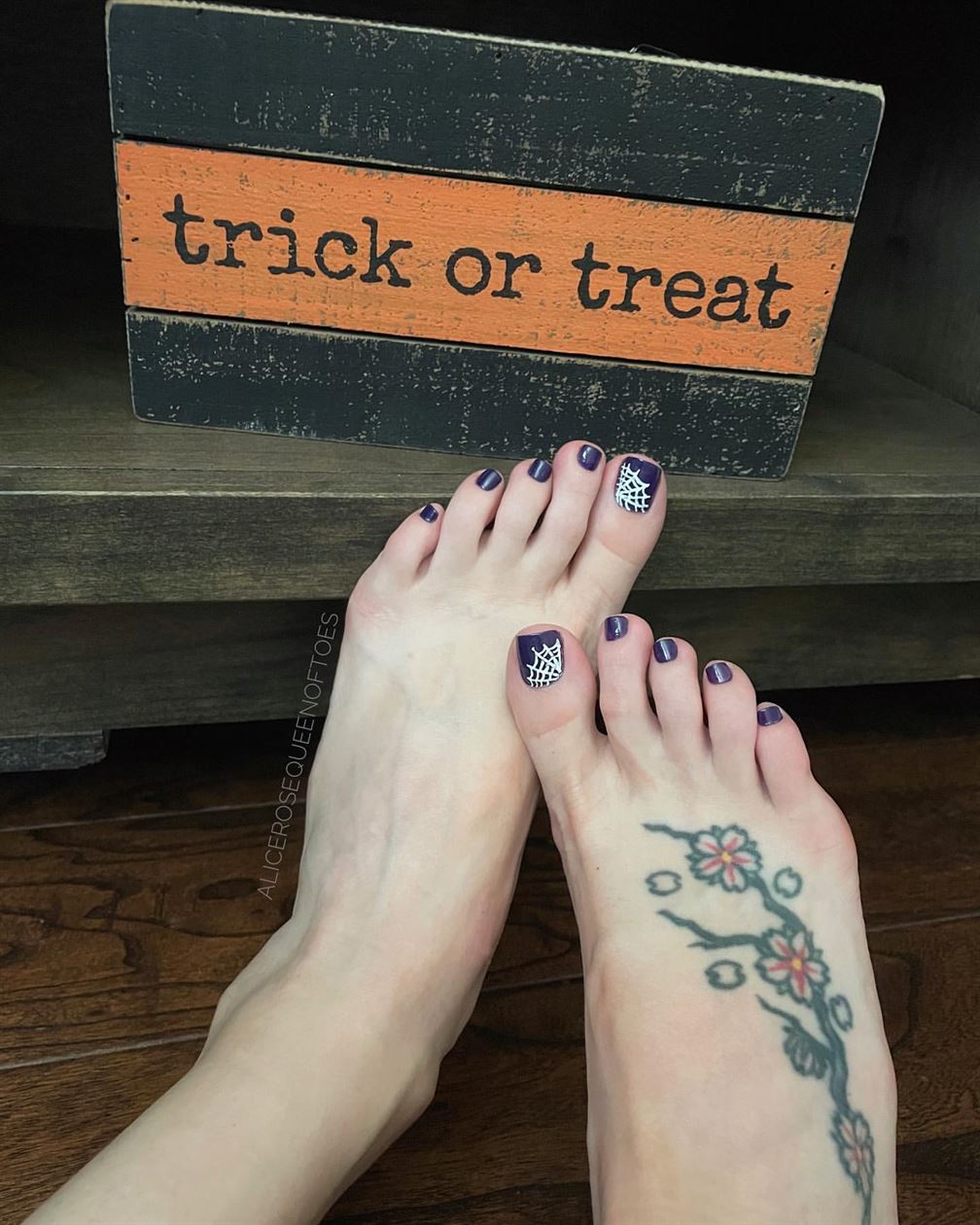 alice_rose_queen_of_toes | Free Live HD Feet Sessions