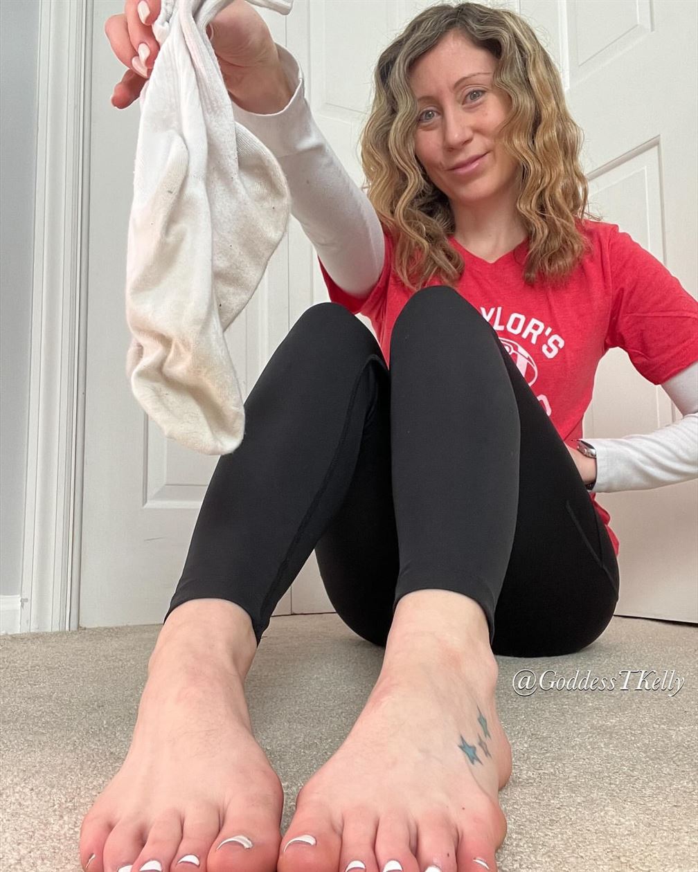 goddesstatumkelly | Free Live HD Feet Sessions