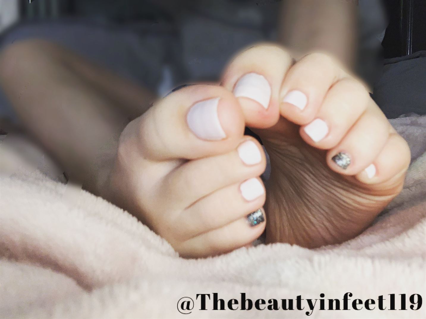 gracefulgraceXO | Free Live HD Feet Sessions