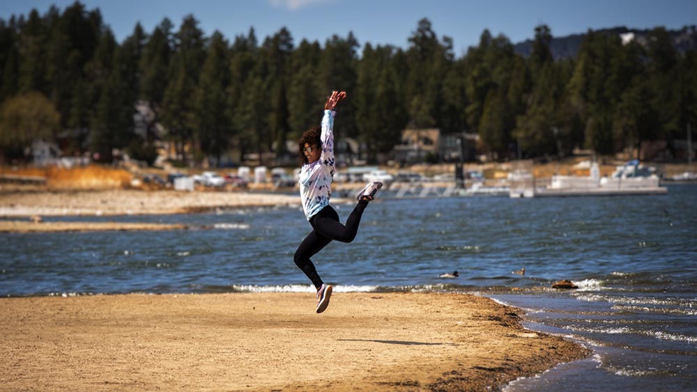 How to Photograph Somebody Jumping: Great Photo Tips!!
