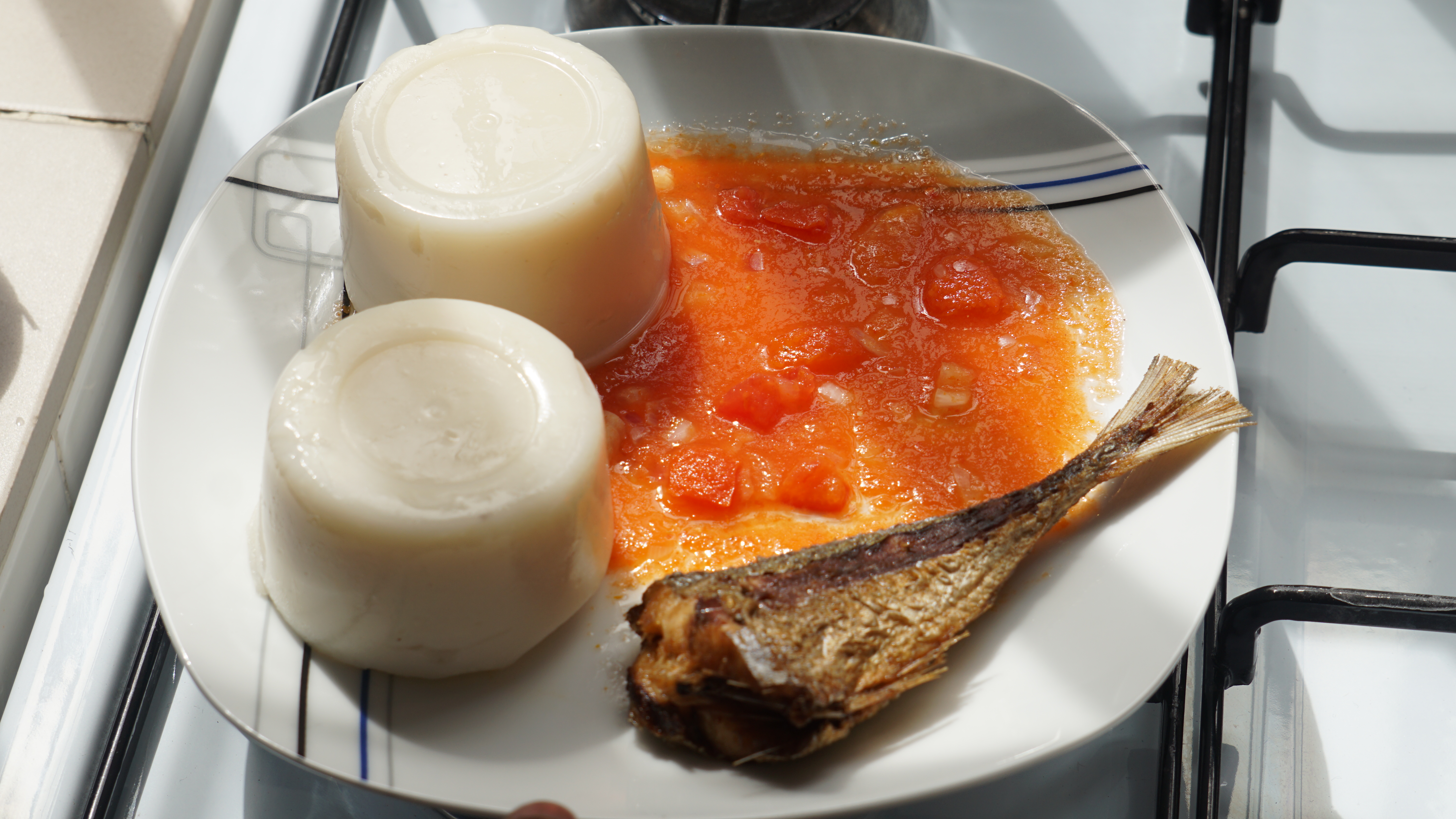 Photo by Medsile | food, dish, akassa, fish, sauce, tomato, onion, meal ...