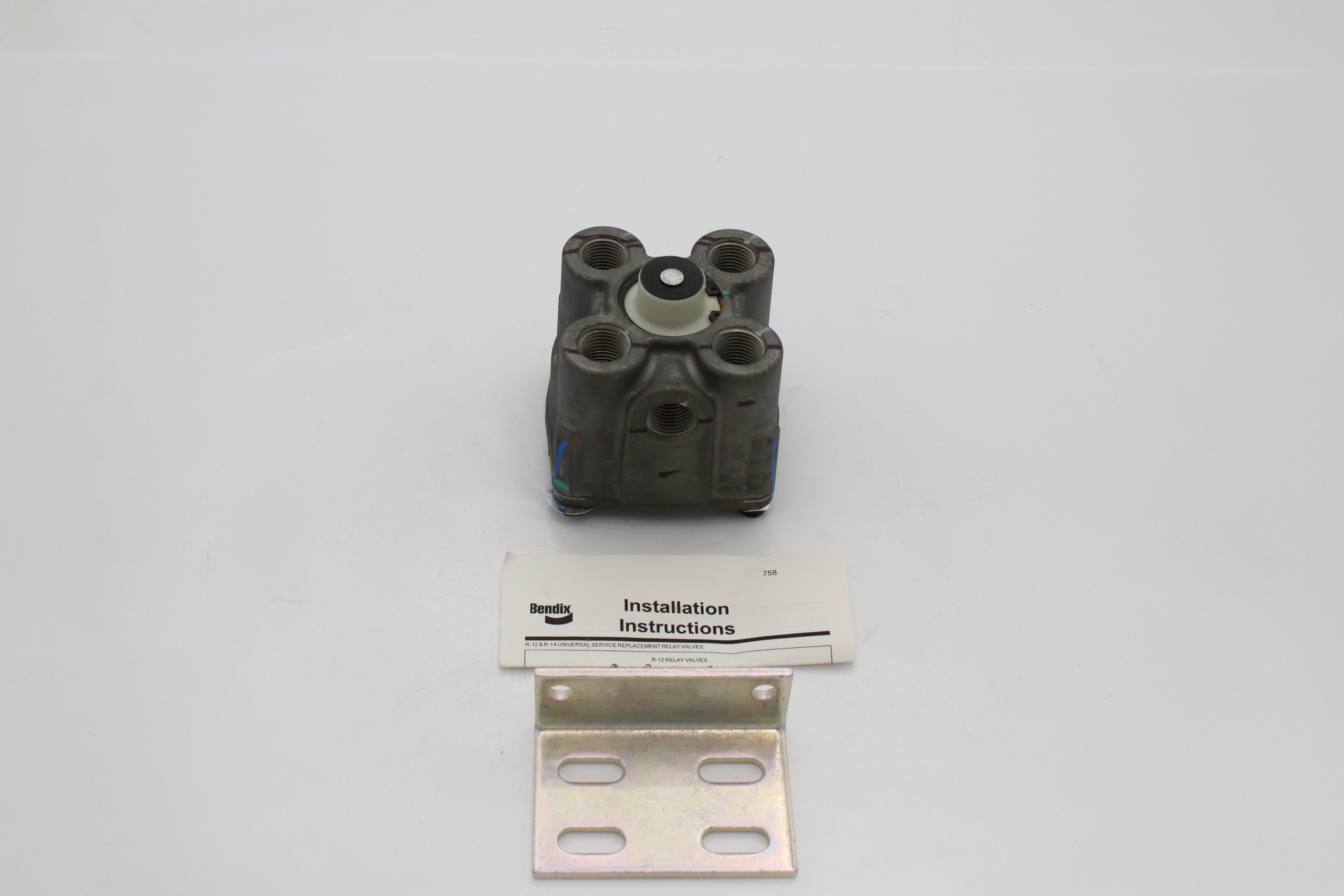 800636 from BENDIX - RELAY VALVE