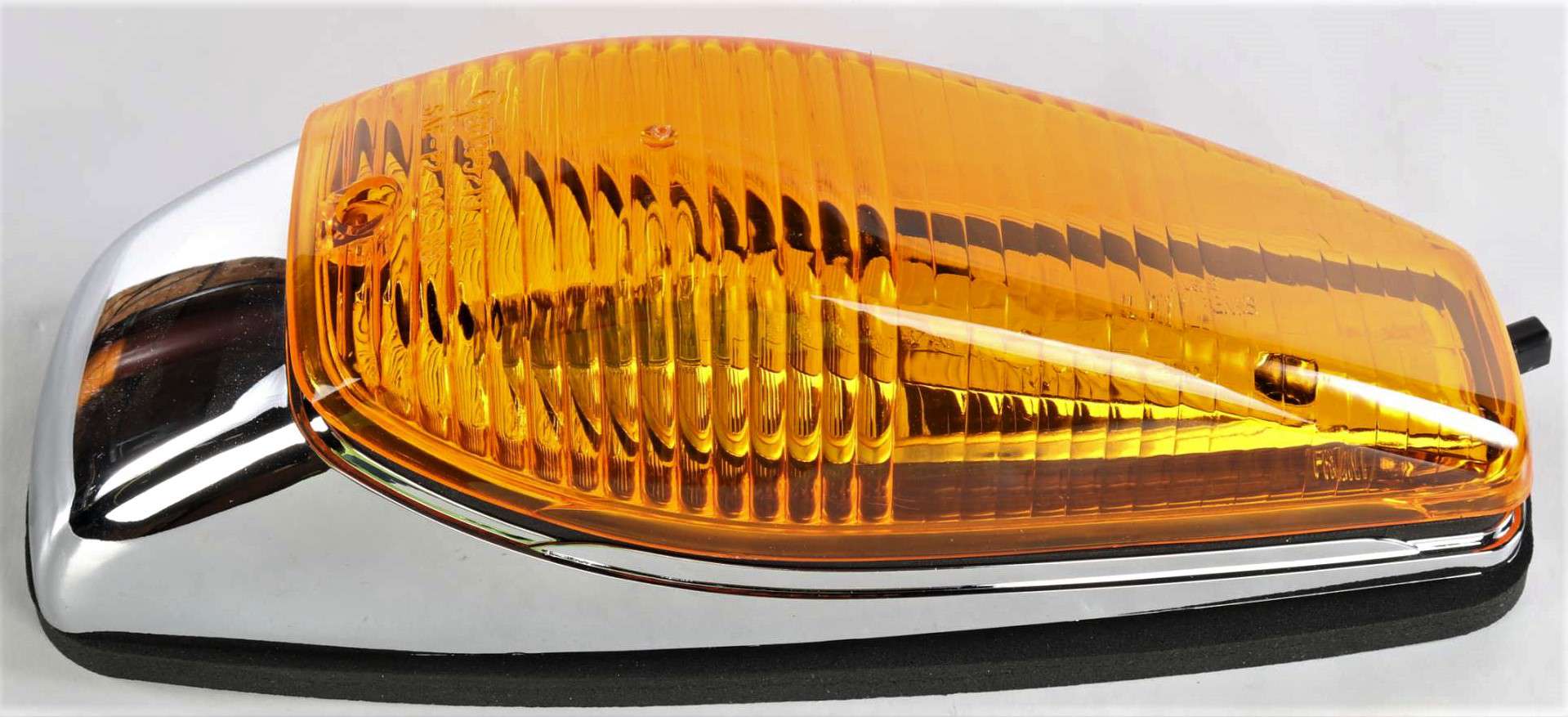 46823 from GROTE MFG - OEM STYLE AERODYNAMIC CAB MARKER LIGHT - YELLOW
