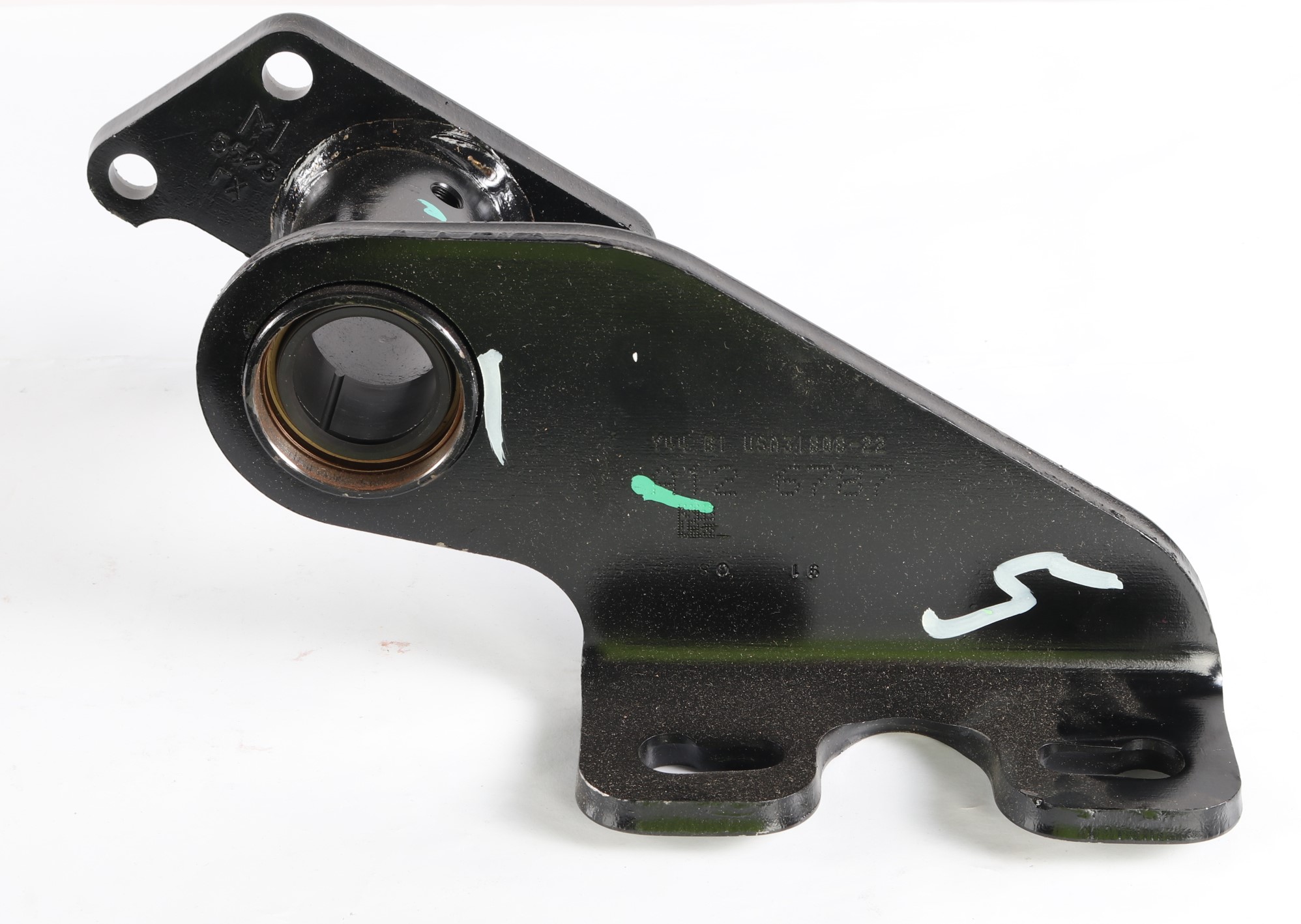 A123299A6787 from MERITOR - 324 DEGREES AIR BRAKE CHAMBER BRACKET KIT8033