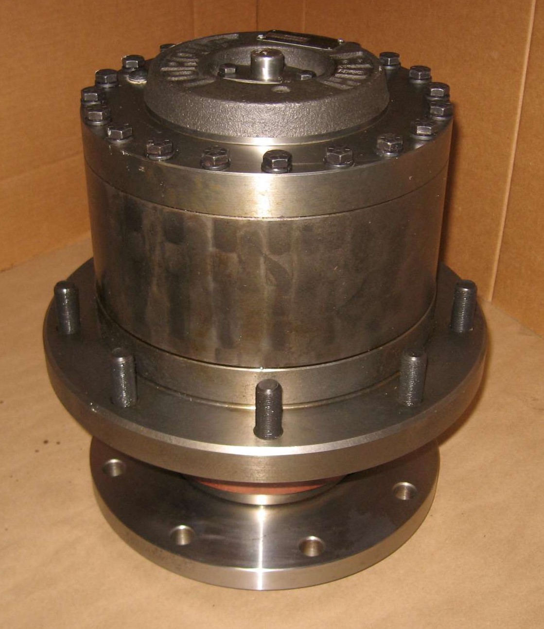 W4B9F00330 from DANA - TORQUE HUB