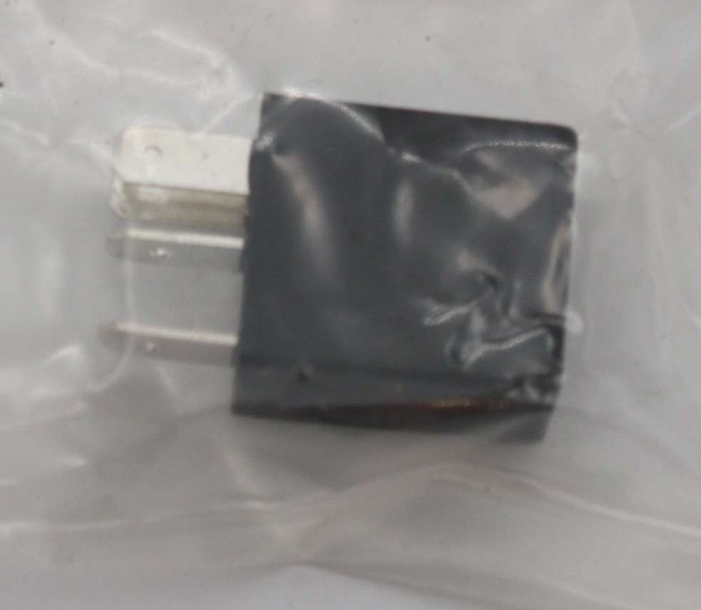 20754835 from VOLVO - RELAY