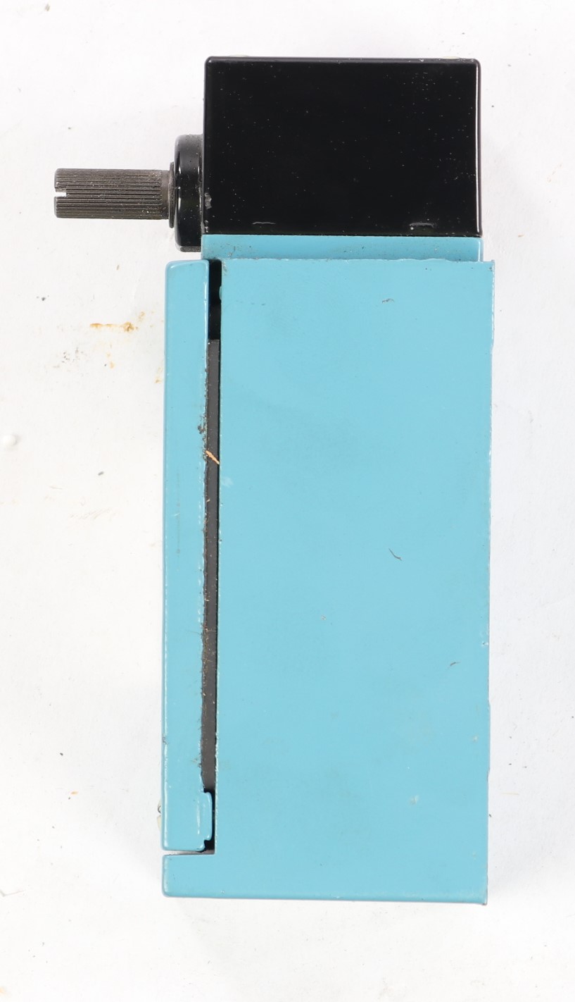 LSM7N from MICRO SWITCH - LIMIT SWITCH SIDE ROTARY ROTARY ACTUATED 10A