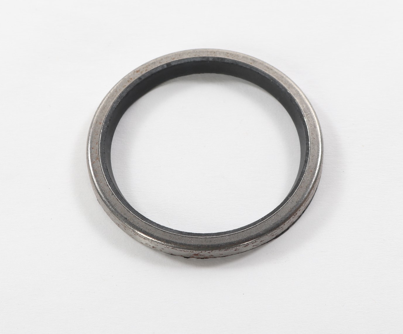 25623731 from MACK - OIL SEAL