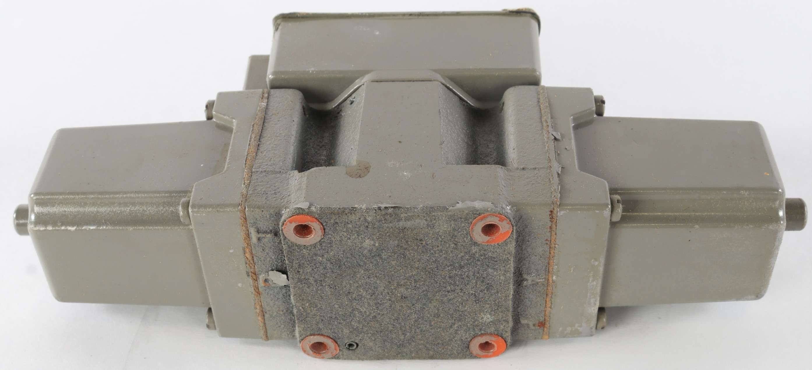 FD4-DNHS-1010D-01 from PARKER - RACINE - HYDRAULIC VALVE 115 V 60HZ