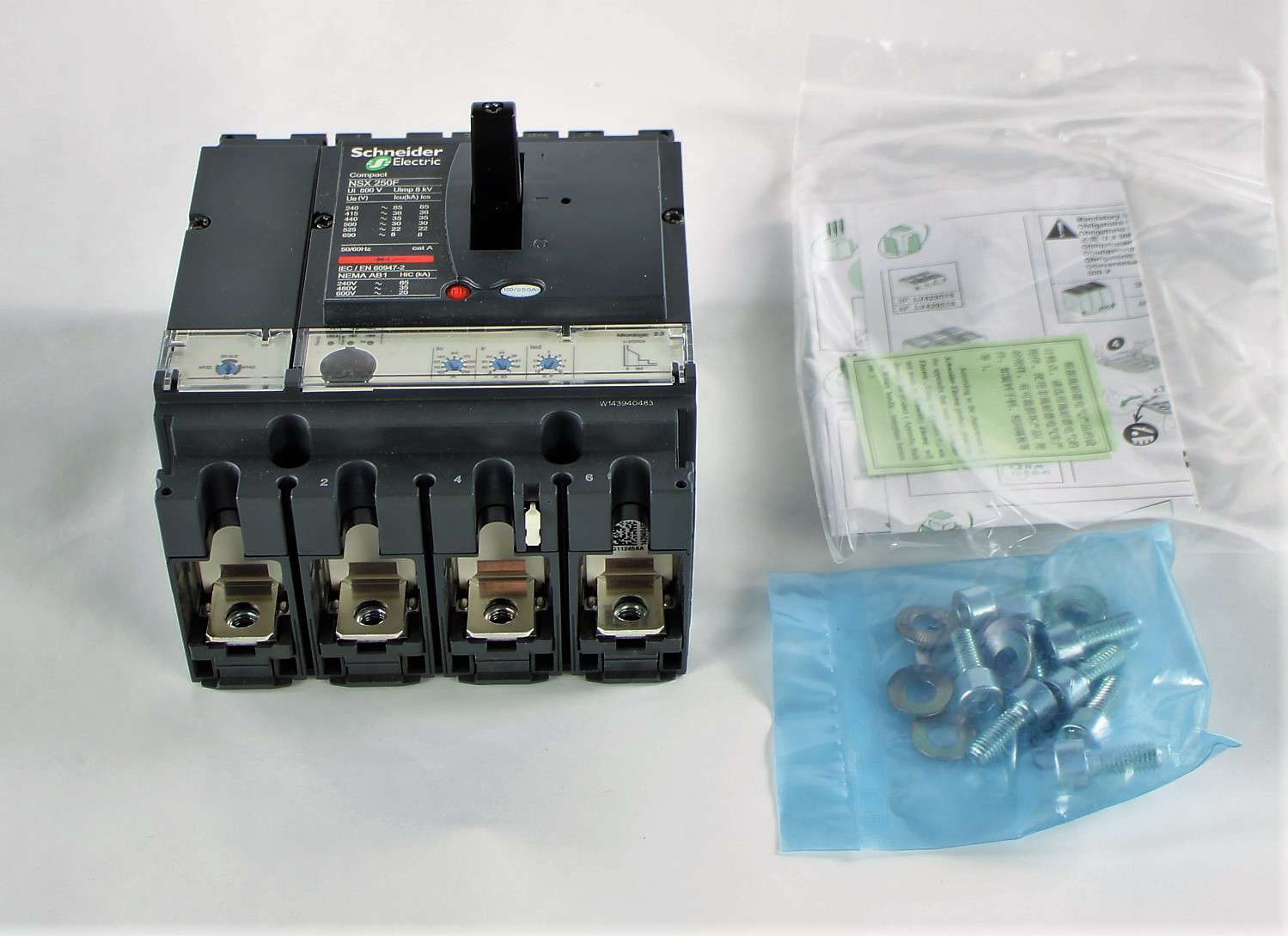 LV431780 from SCHNEIDER ELECTRIC - CIRCUIT BREAKER TYPE NSX250F 4-POLE