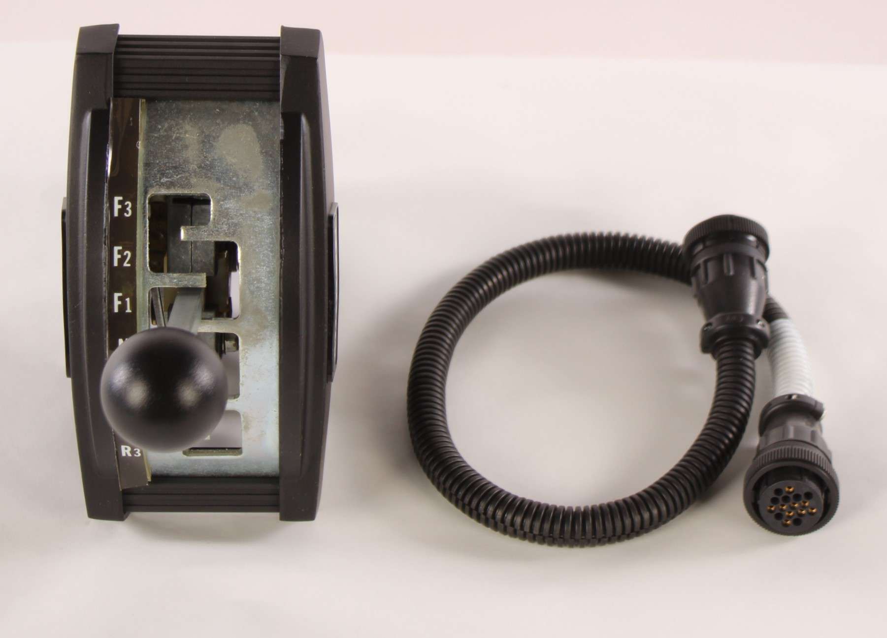 304732-2 from TELEFLEX-MORSE CONTROL - SHIFTER ASSEMBLY-UPPER W/HARNESS