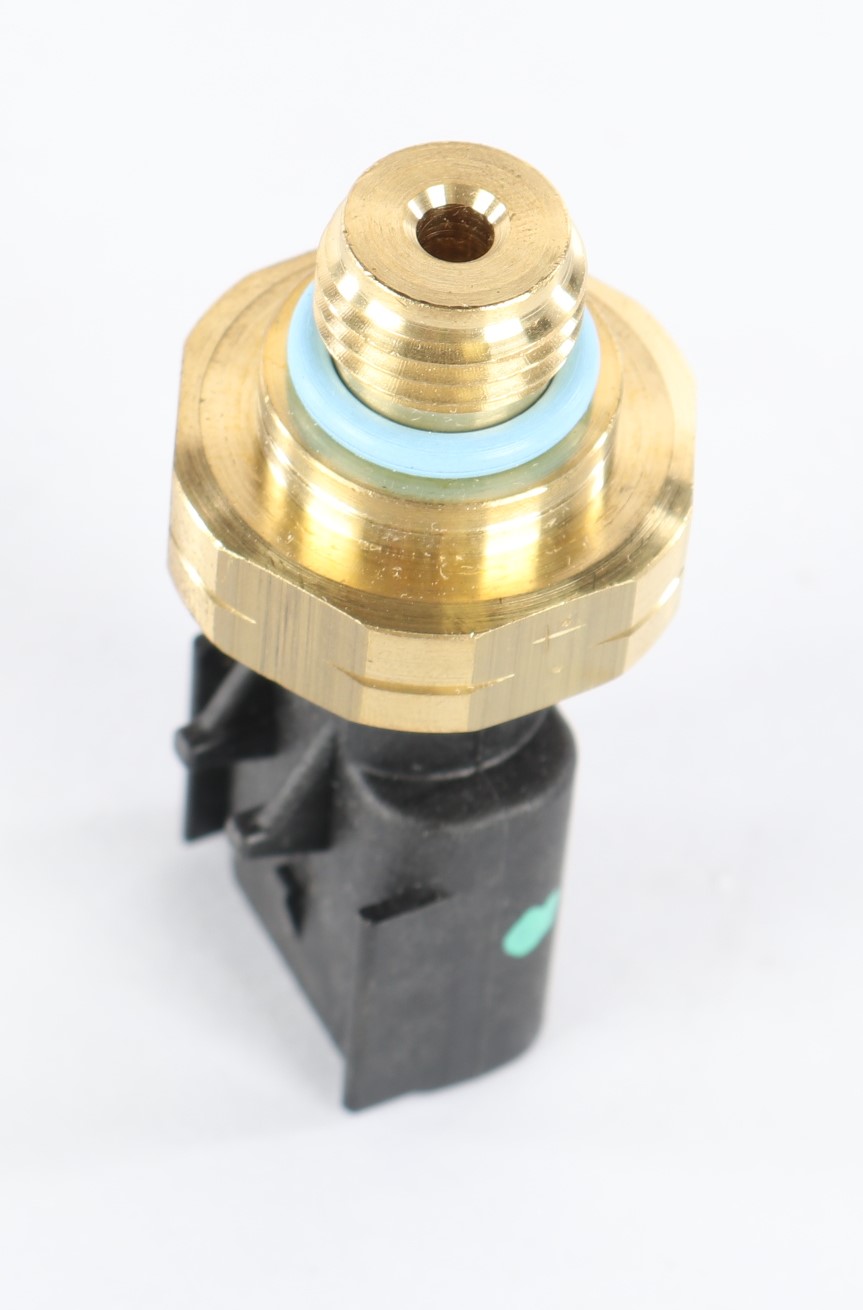 4921517 from CUMMINS - OIL PRESSURE SENSOR